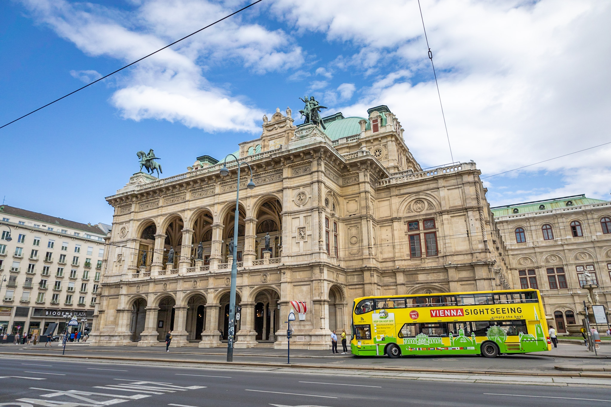 So erkundest du Wien günstig: Mit der Straßenbahn um die Wiener ...
